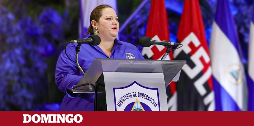 María Amelia Coronel, la ministra sin mando y obediente