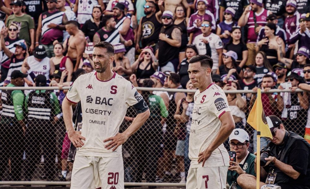 Bancy Hernández ya supera a Byron Bonilla en el Saprissa
